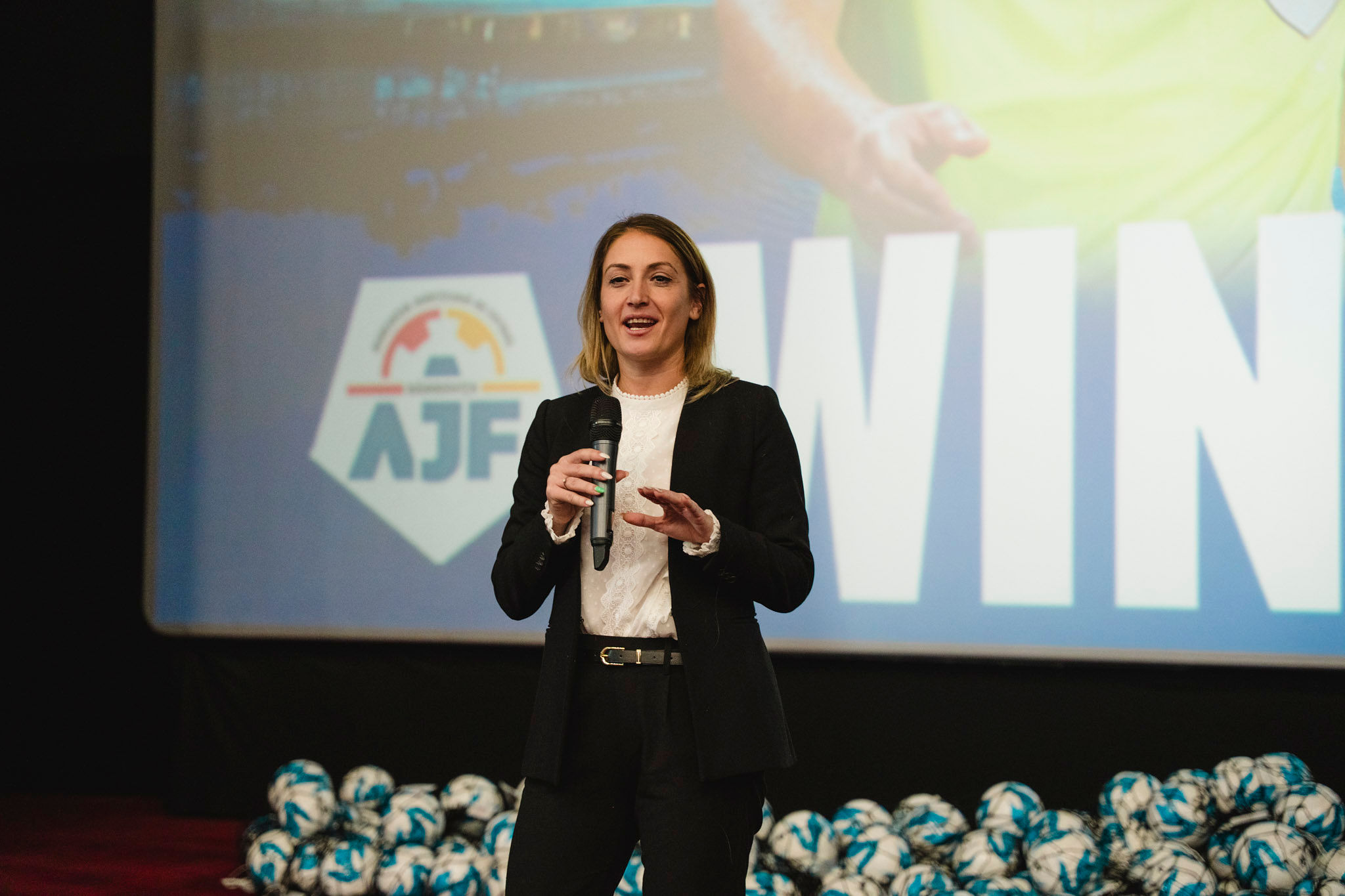 Alina Peșu a participat la Winter Summit 2 - Jurnal de Dâmboviţa